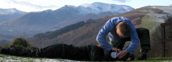 Difference Between Signs and Symptoms - First Aid Training Cooperative